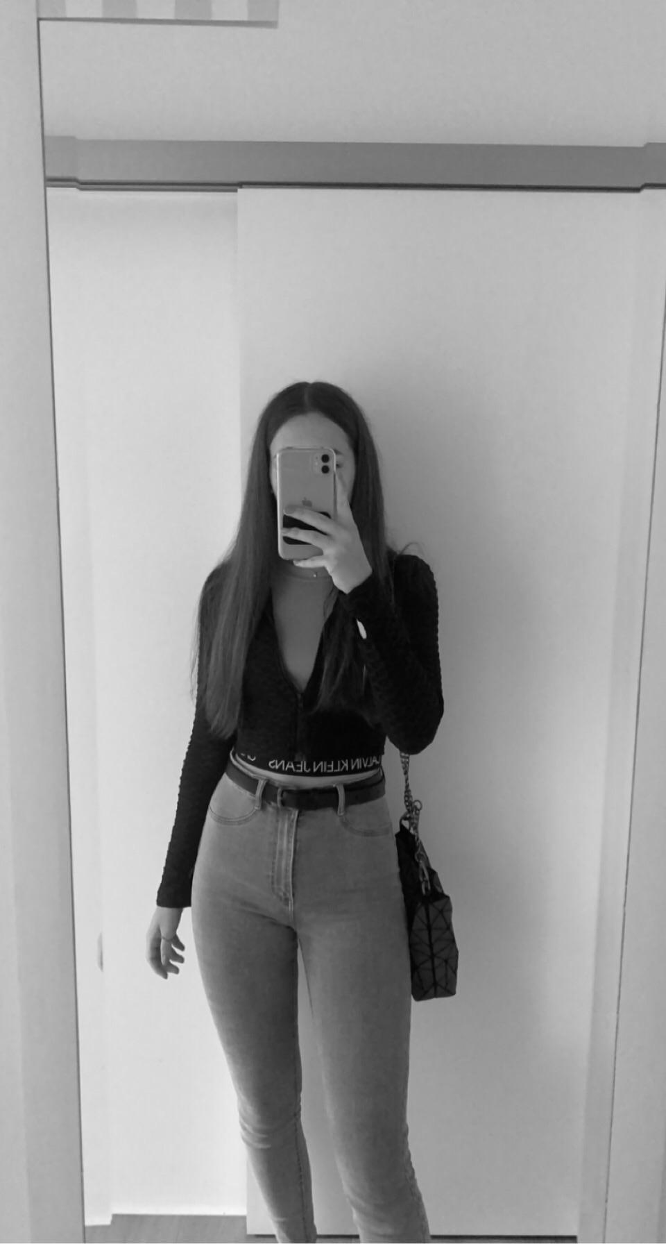 Extra tight- black and white | Scrolller