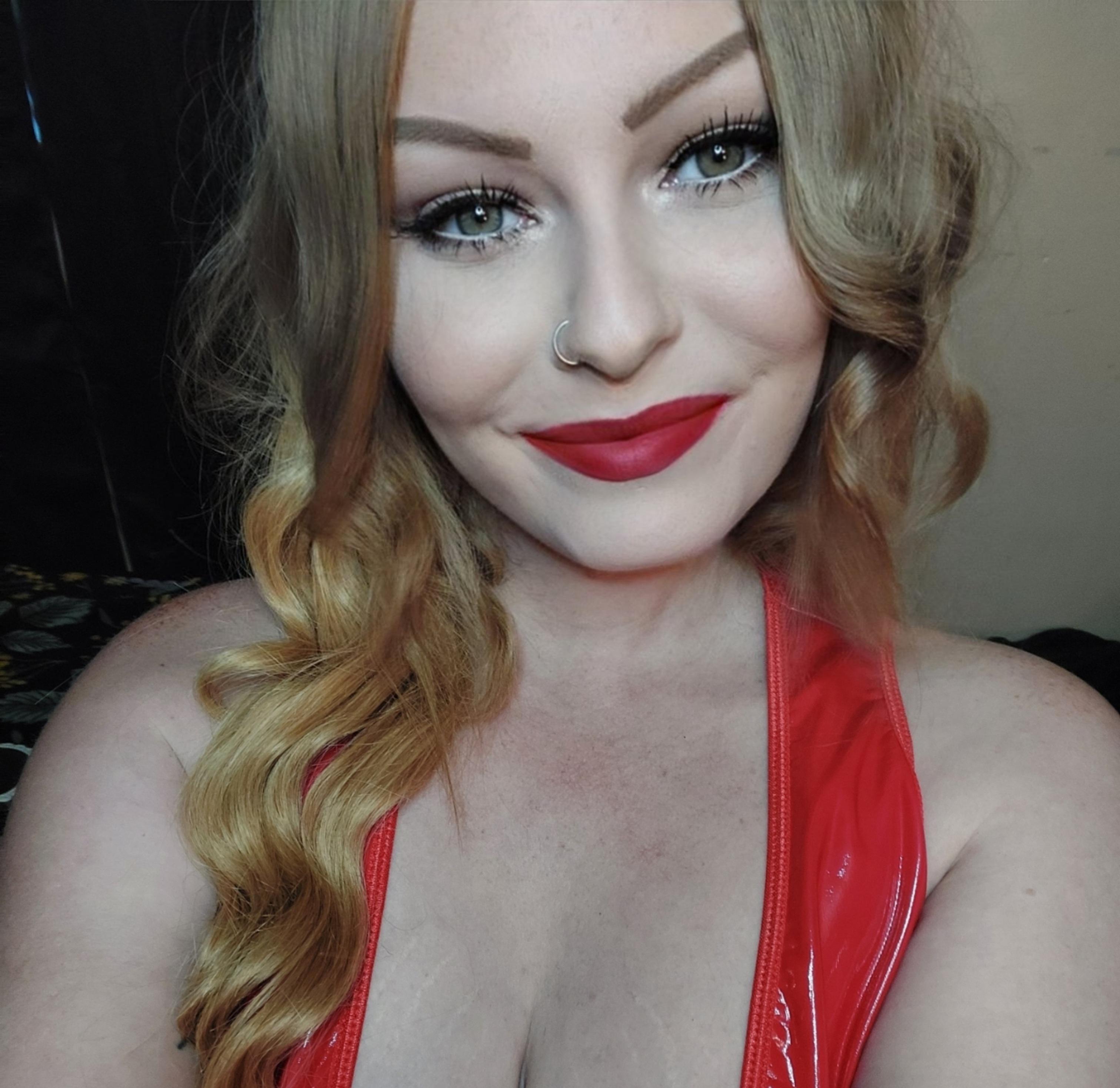 F32 do u like natural redheads. | Scrolller