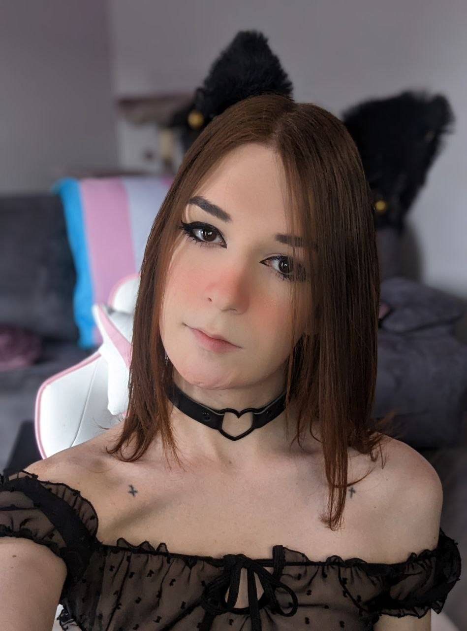 Feeling cute, won't delete later 😝 | Scrolller