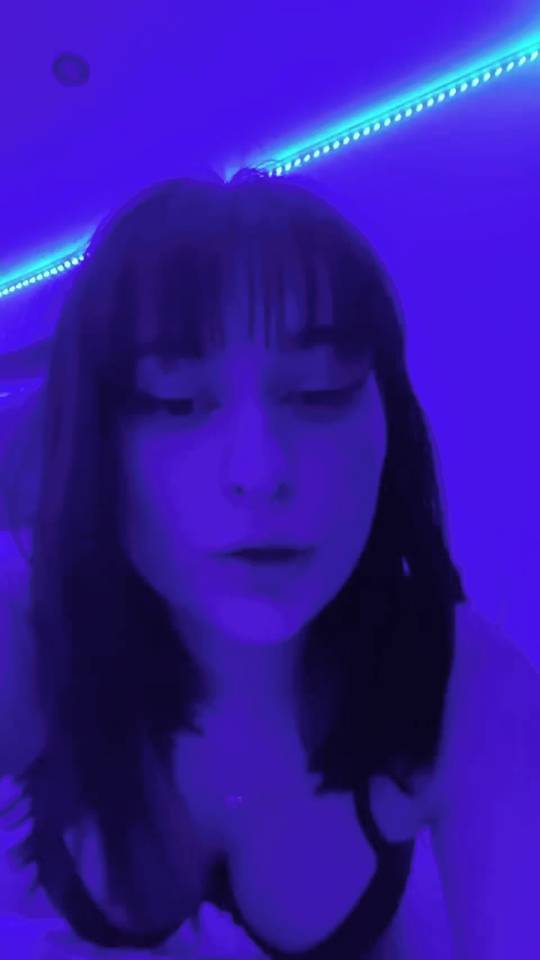 Figured you all need to see this teen cute booty😁 | Scrolller