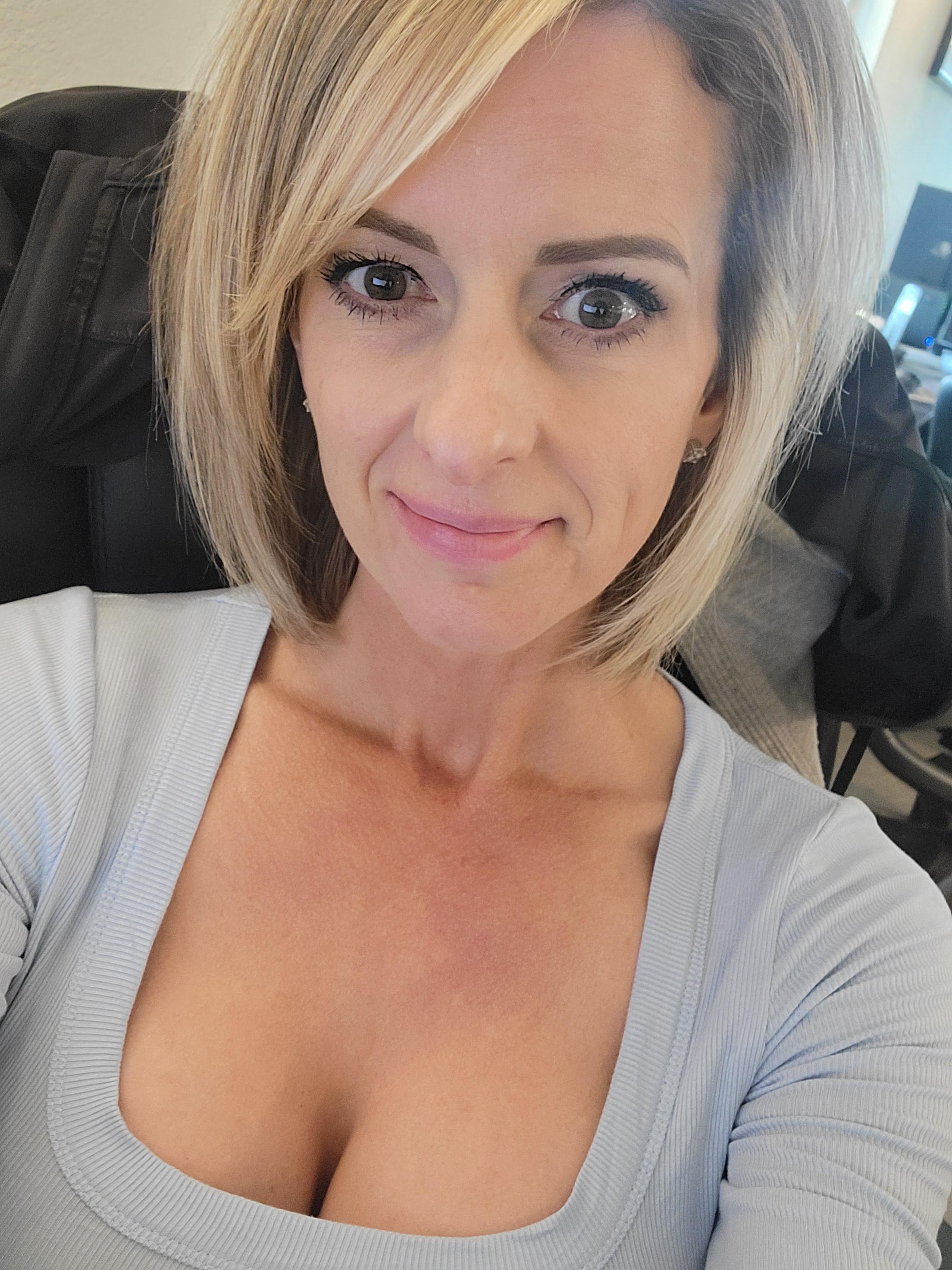 finally Friday!!! | Scrolller