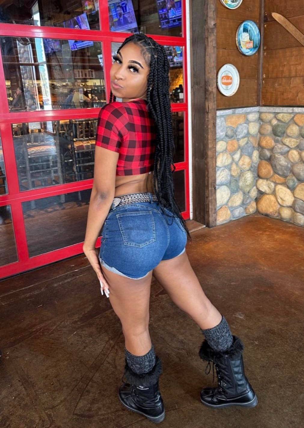 Fine ass server | Scrolller