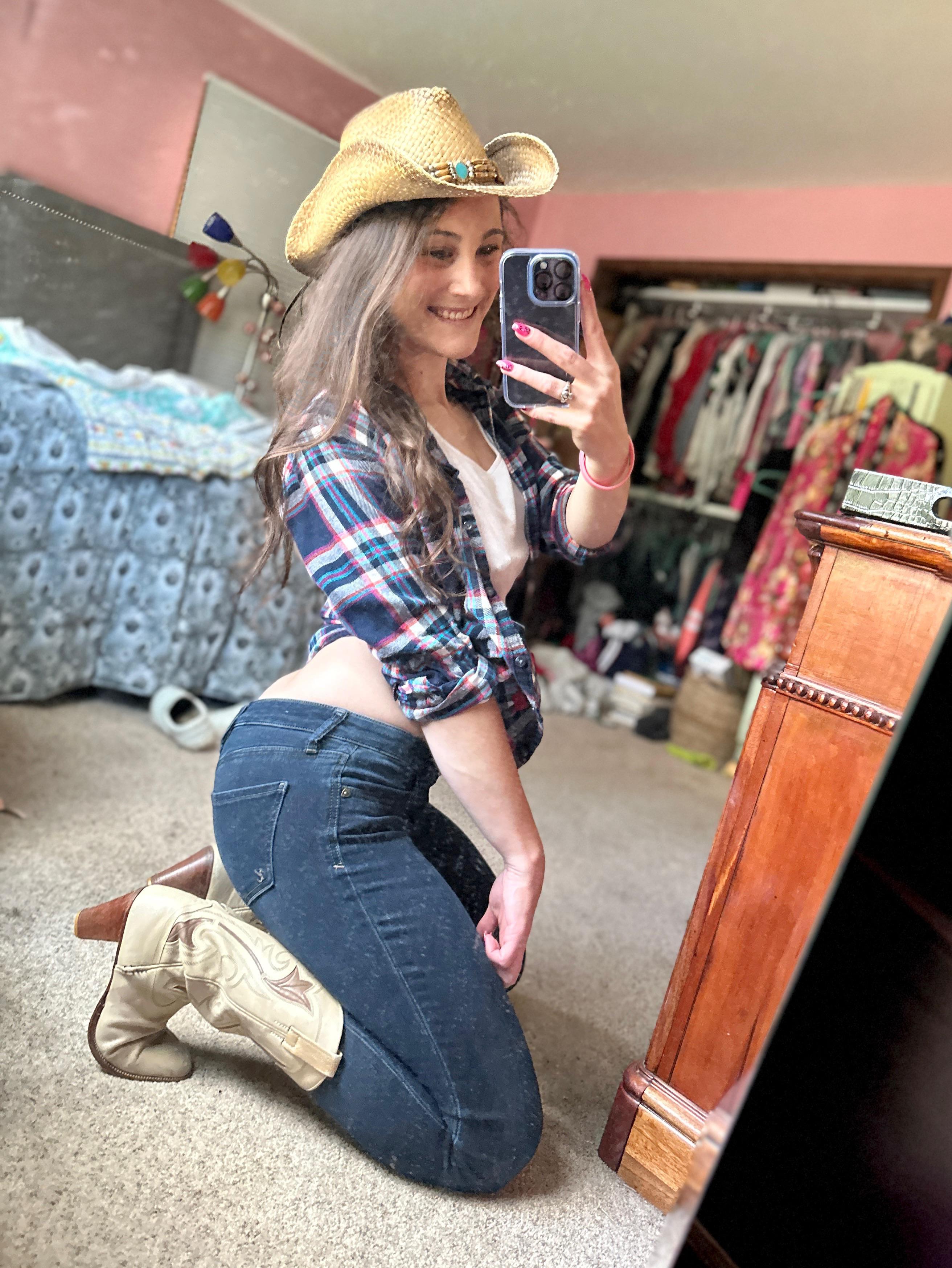 First post! Hollister jeans are totally my jam | Scrolller