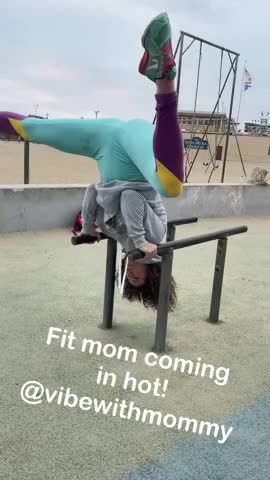 Fit mom showing off at the beach gym! [f] milf | Scrolller