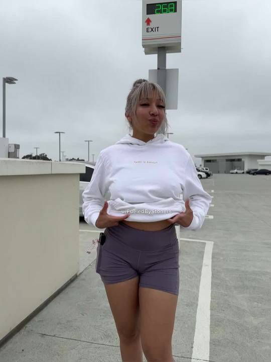 flashing you before we go home [gif] | Scrolller