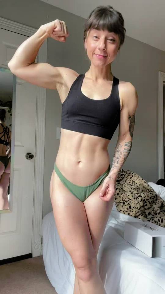 Flex Friday 💪🏻 | Scrolller