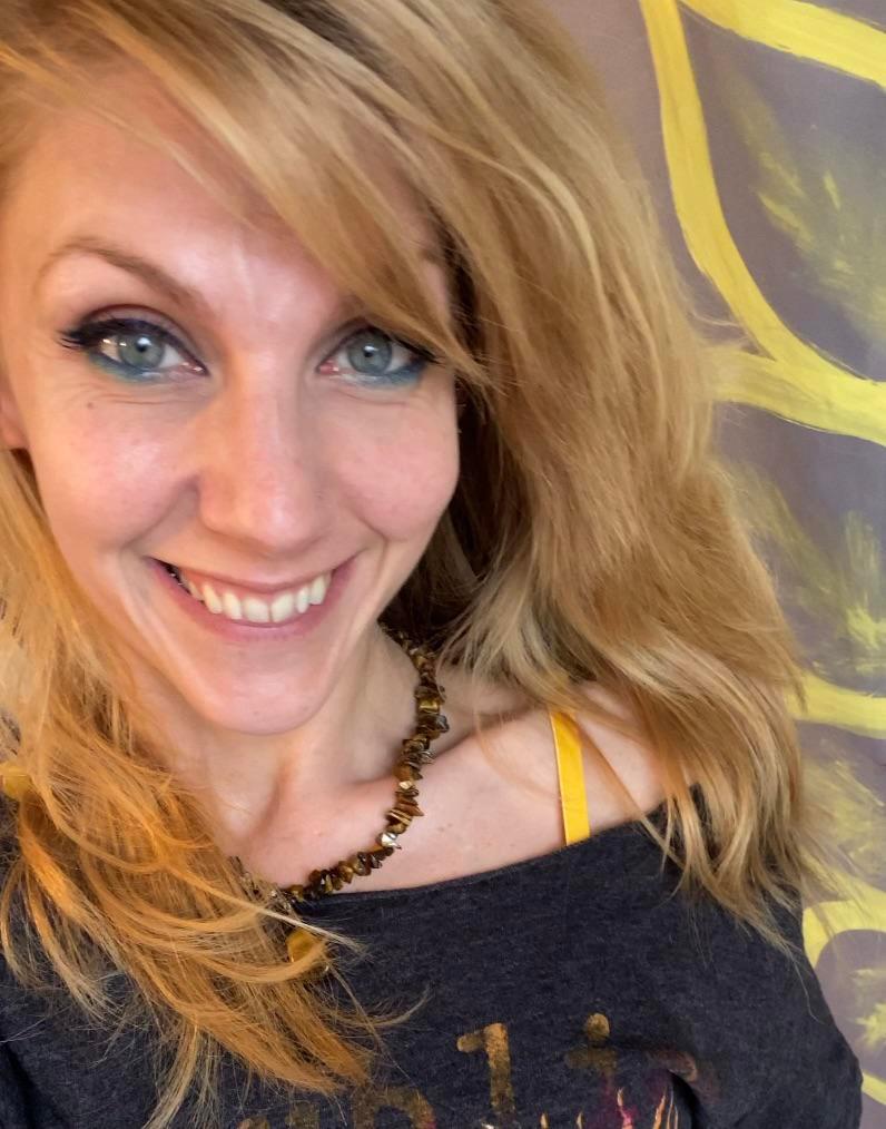 FRIDAY FEEL GREAT face | Scrolller