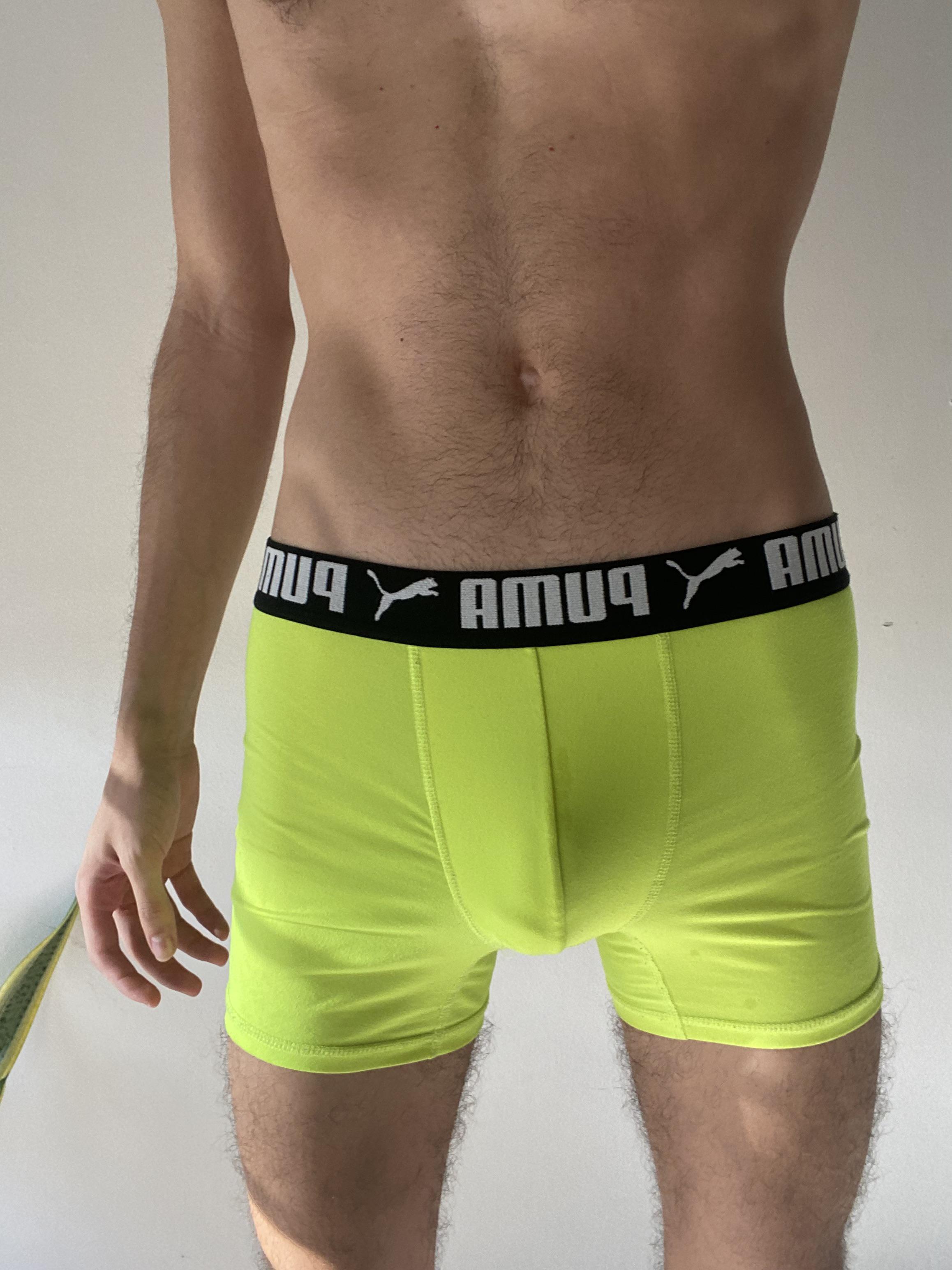 Friday finally | Scrolller