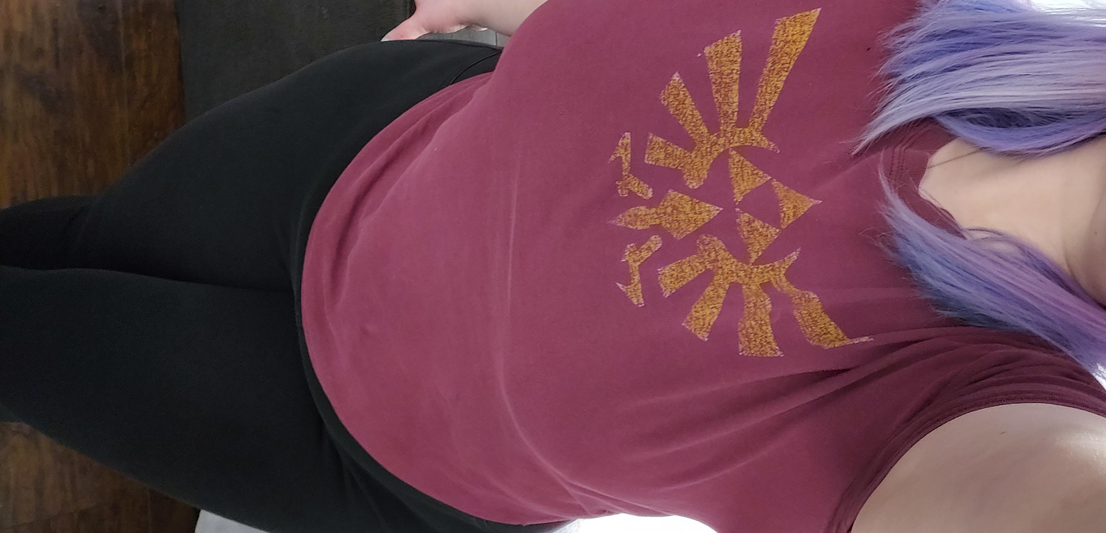 Fully clothed thickness, anyone? | Scrolller