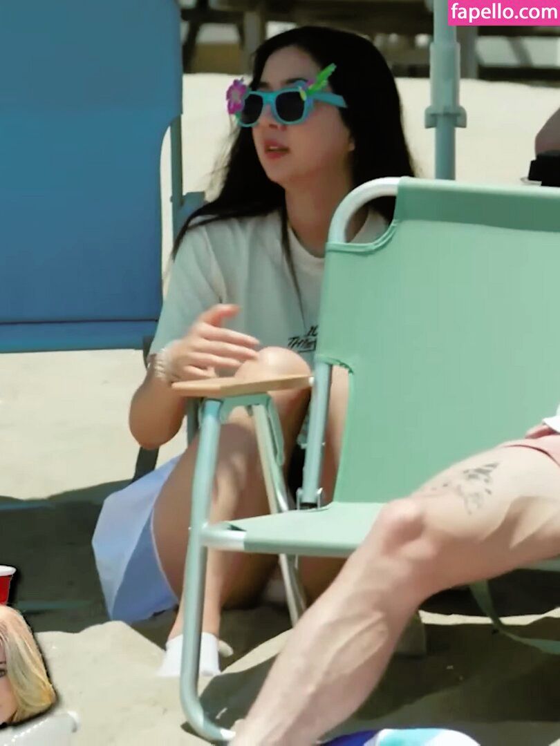 fuslie breeze | Scrolller