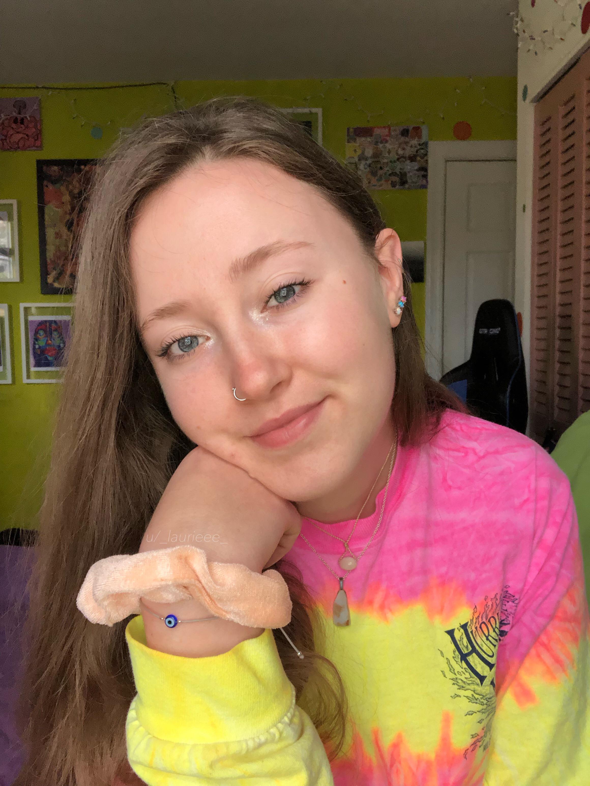 Gaze into my ocean eyes 🤭 | Scrolller