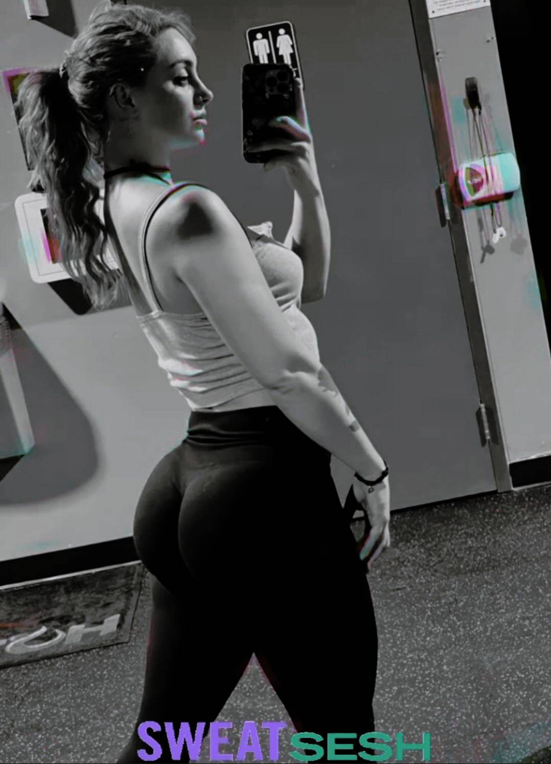 Gigi Dolin | Scrolller