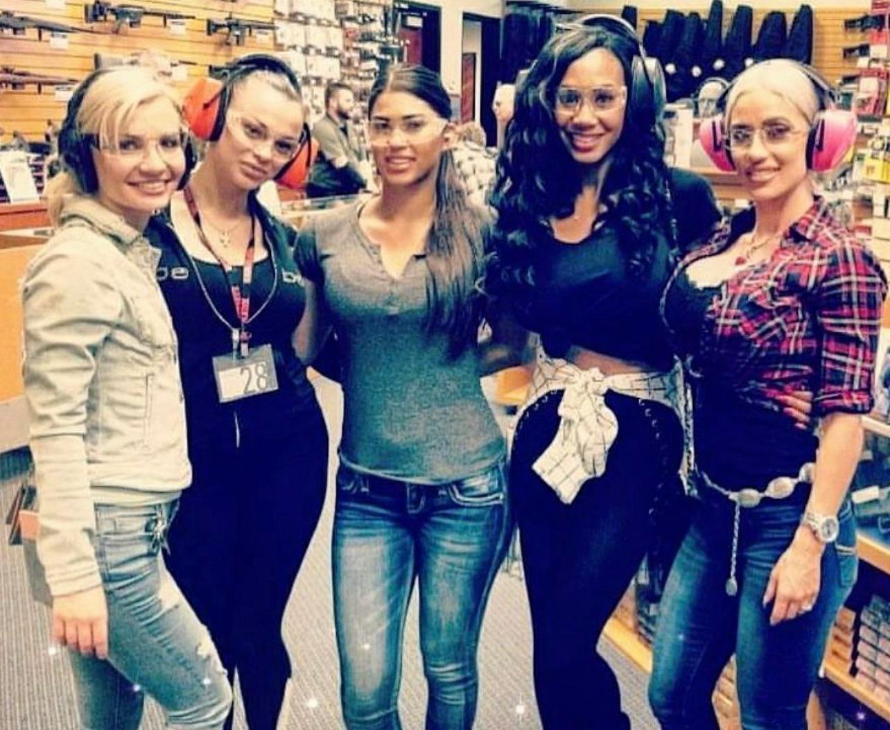 Girls at the range… flat to insane | Scrolller