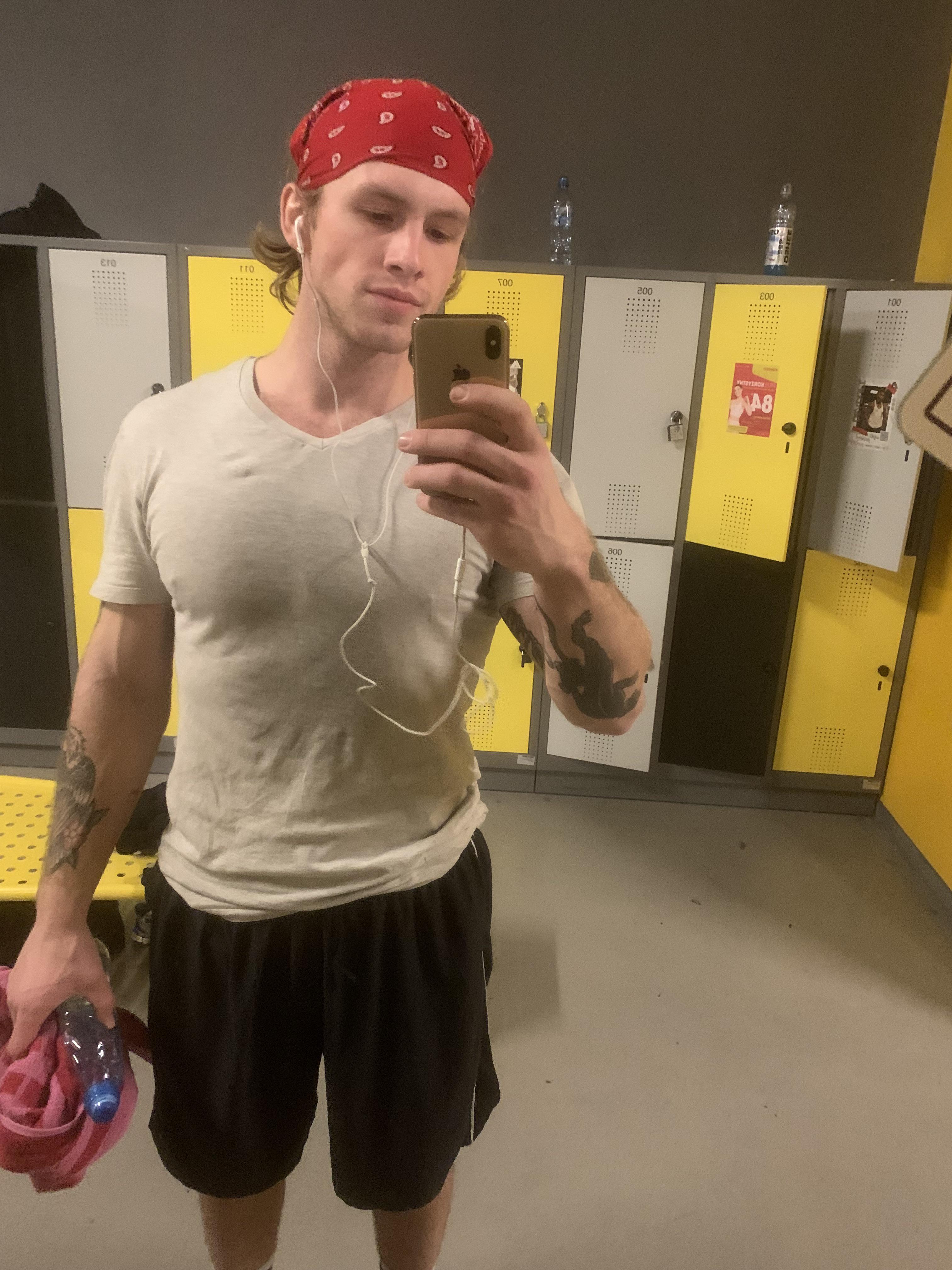 Glad to be back here! | Scrolller