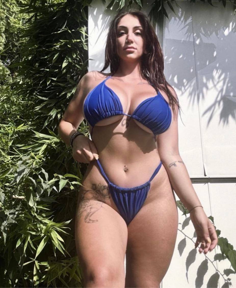 Glorious | Scrolller