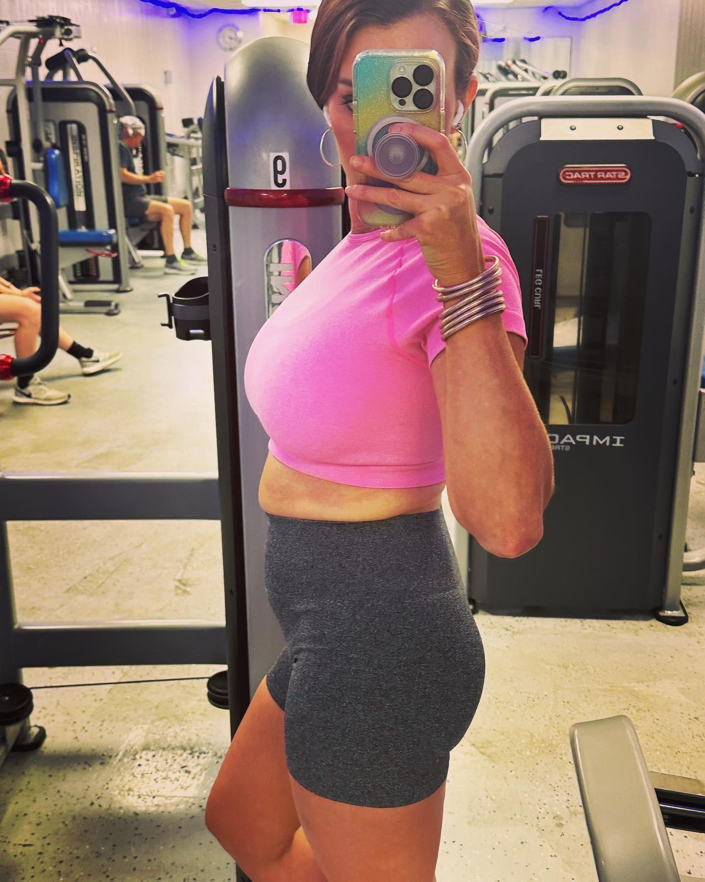 Glute day! | Scrolller