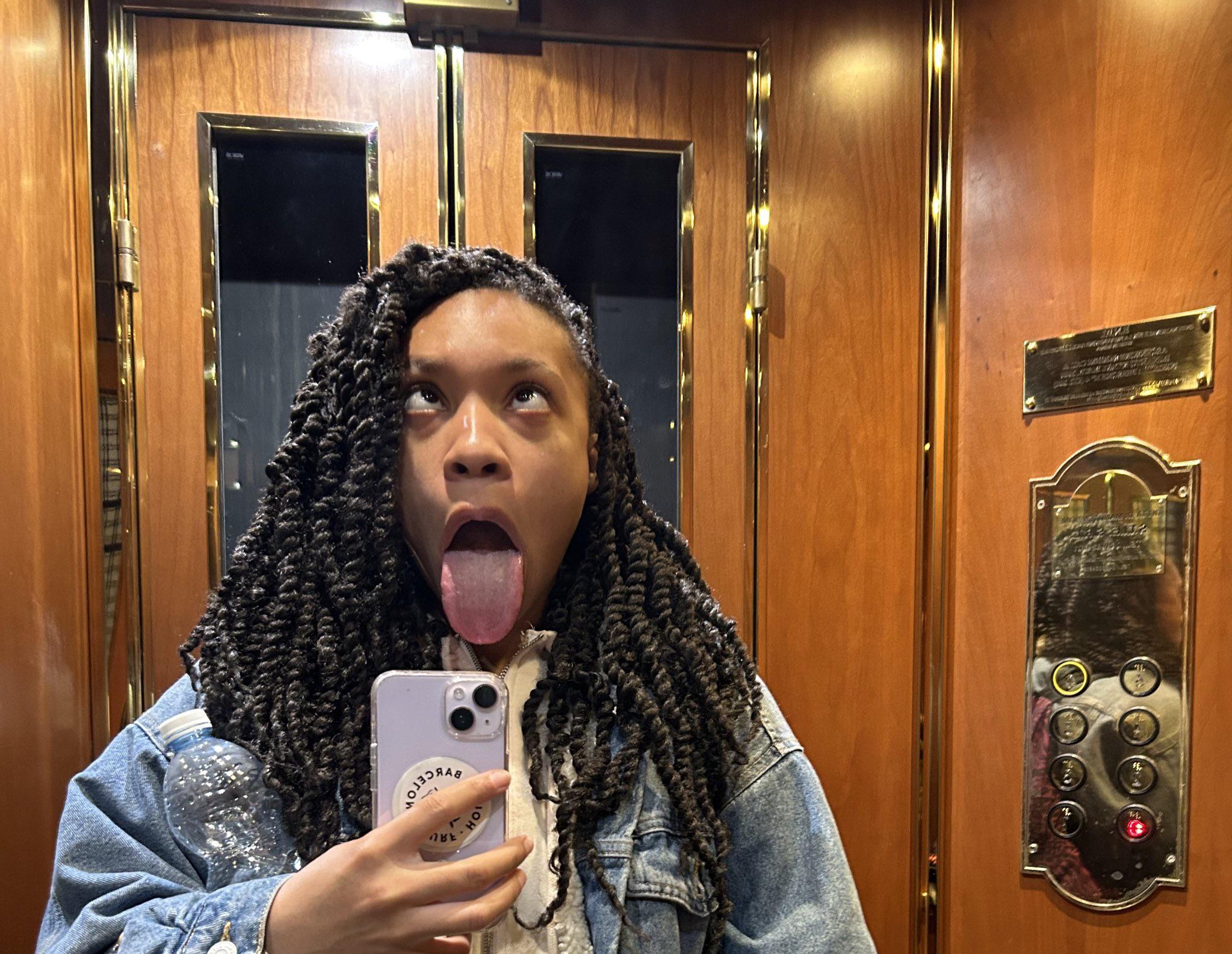 👀Going 🆙⬆️ | Scrolller