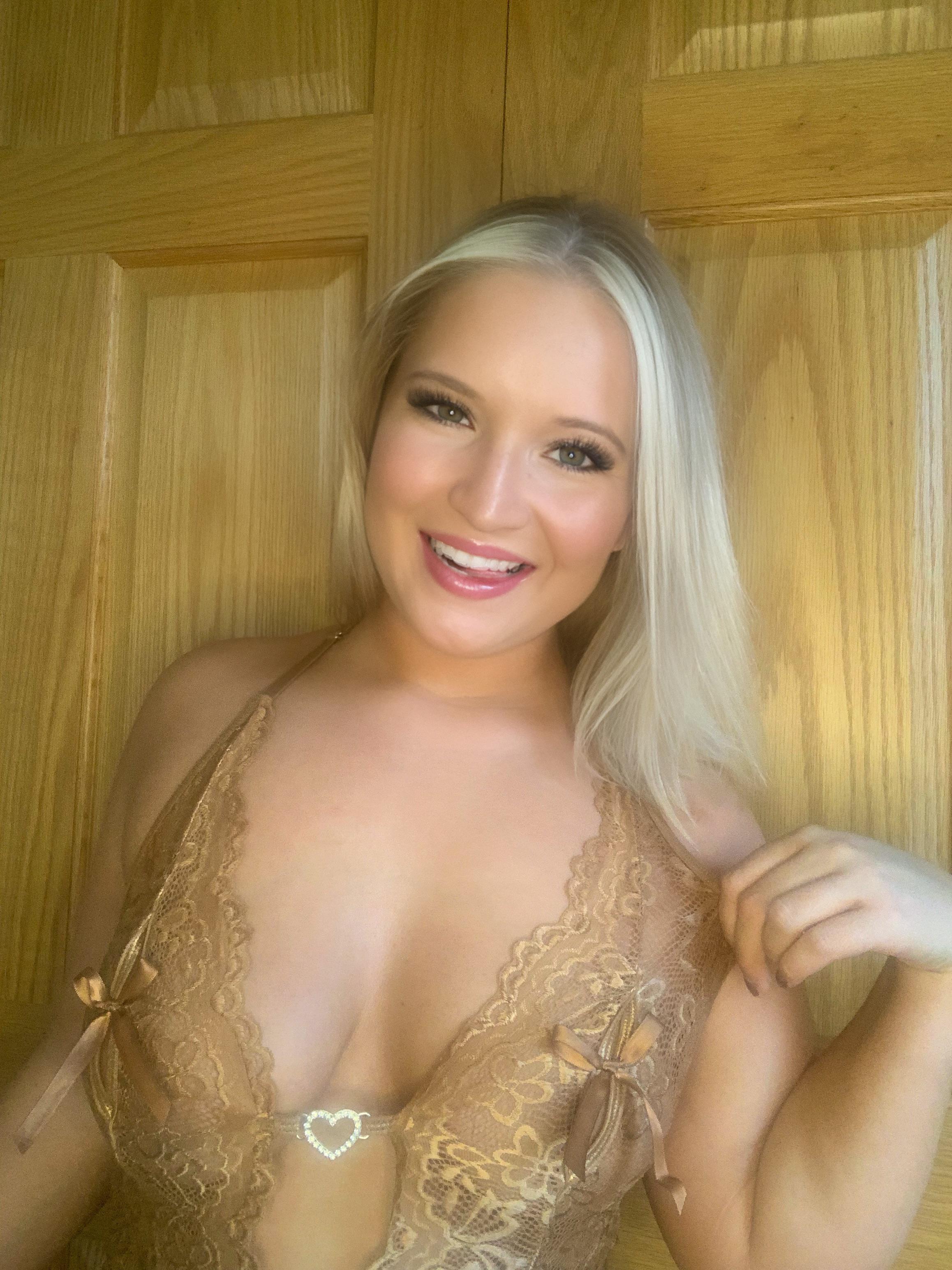 Golden hour💛 | Scrolller