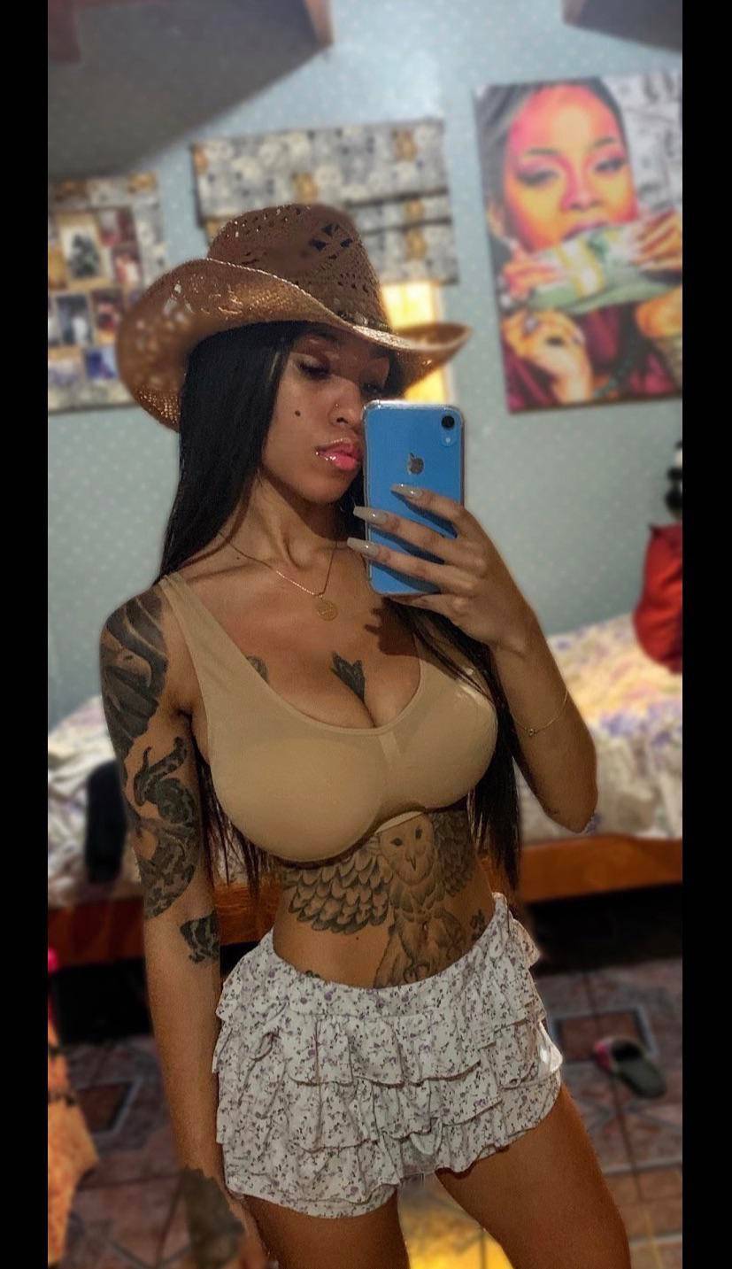 Gorgeous and fearless | Scrolller