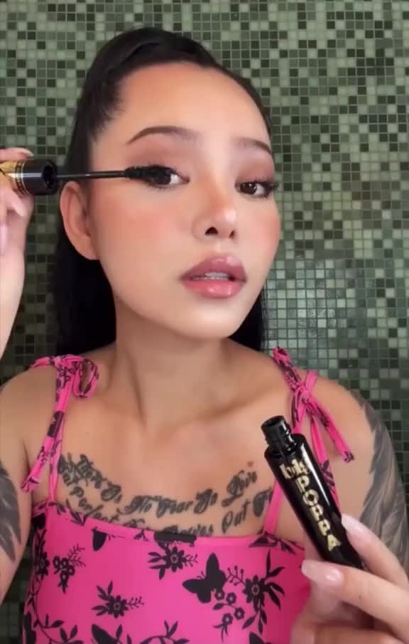 Gorgeous glam | Scrolller