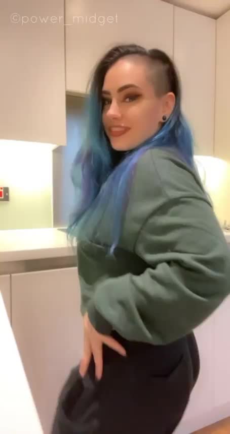 Goth Booty Is Elite 😈 Scrolller