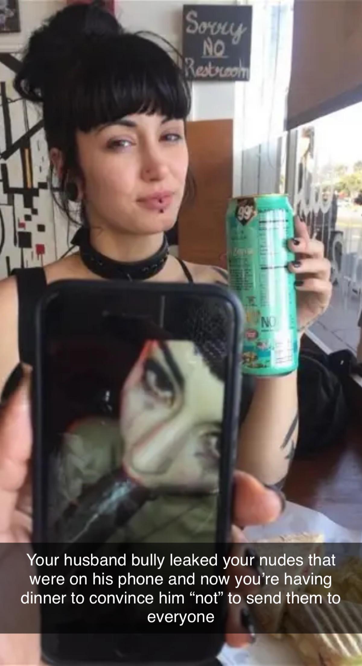 Goth girls are a wonder | Scrolller