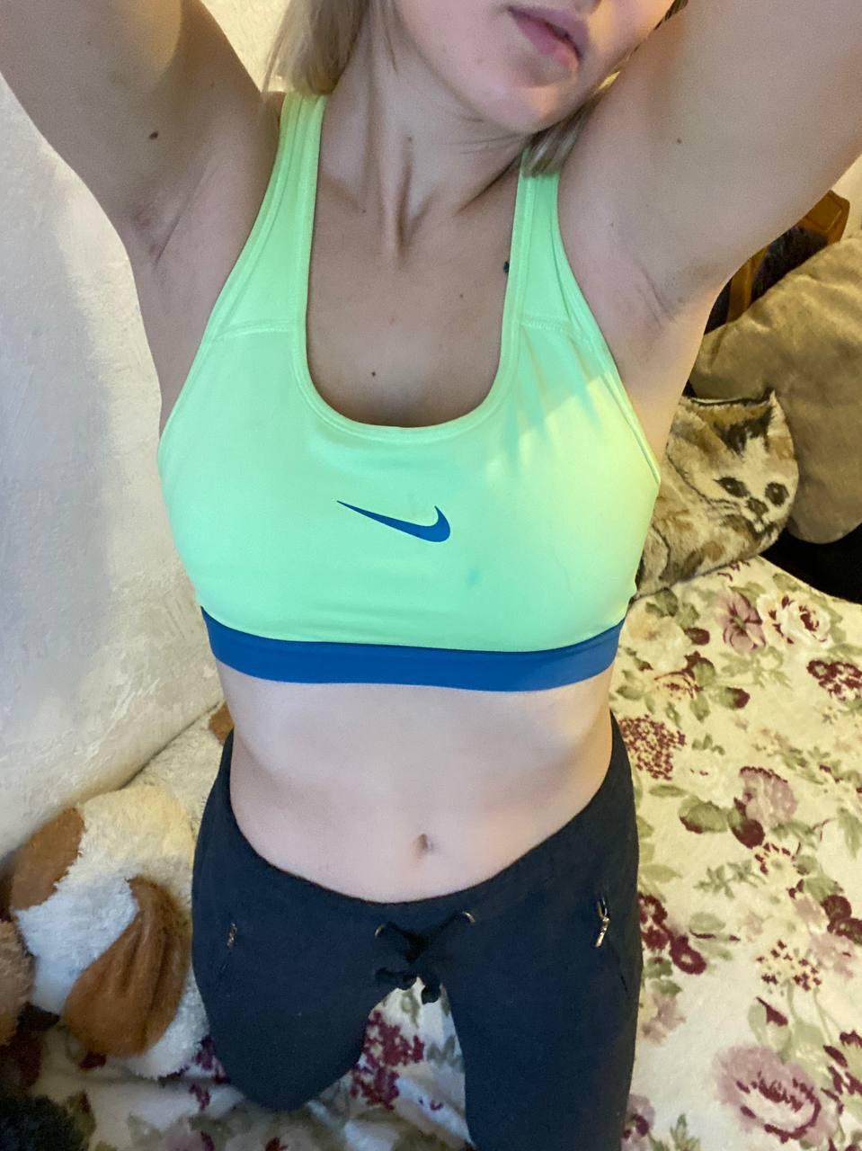 Hands up ) | Scrolller