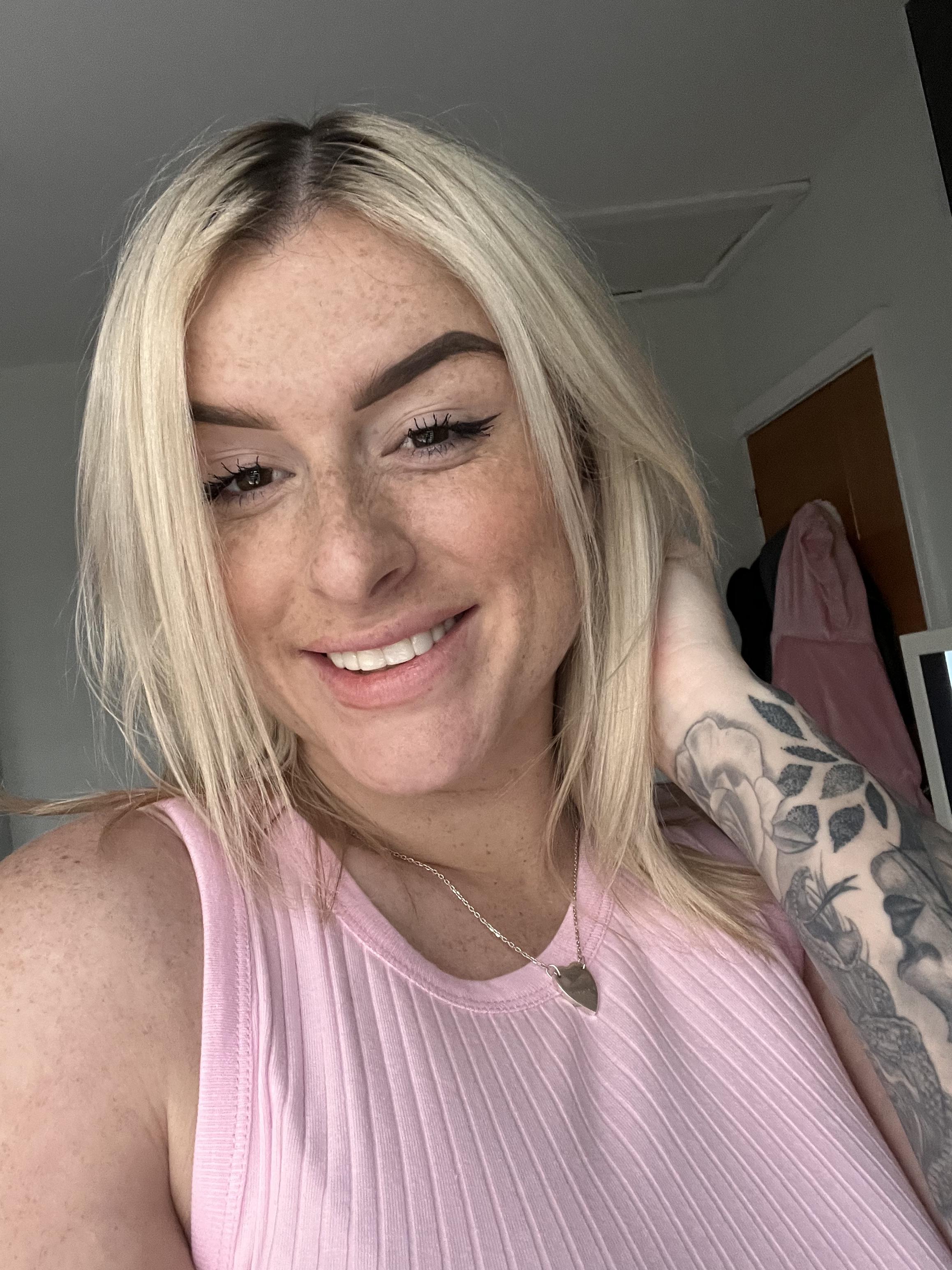 Happy Friday from Dublin | Scrolller