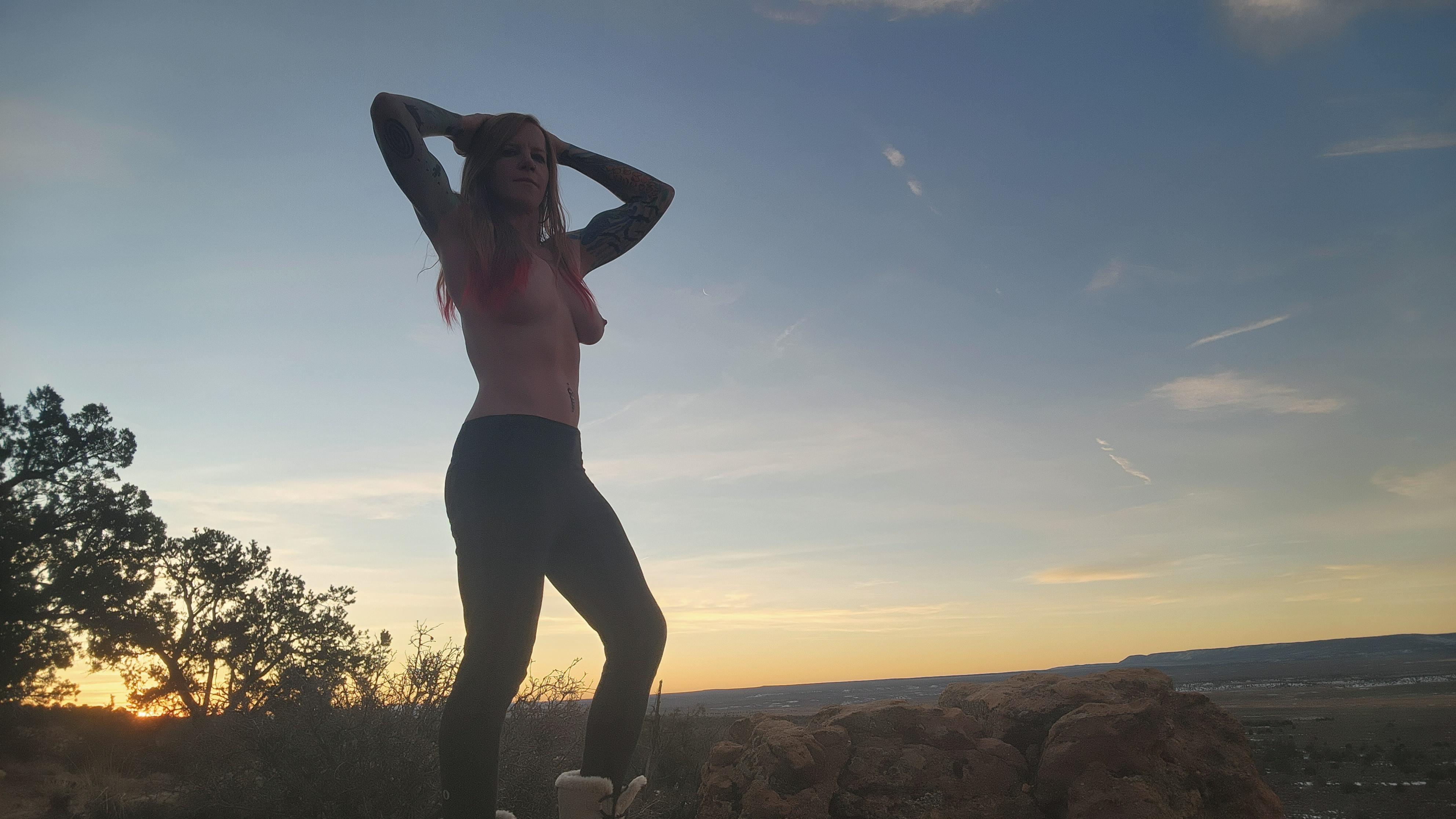 happy monday | Scrolller