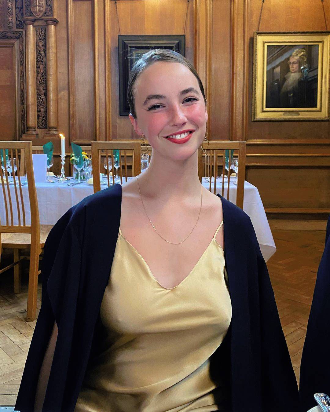 Hard nips | Scrolller