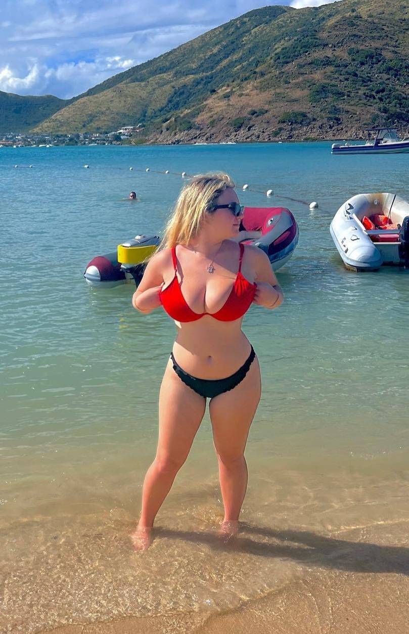 Harley in a Bikini | Scrolller