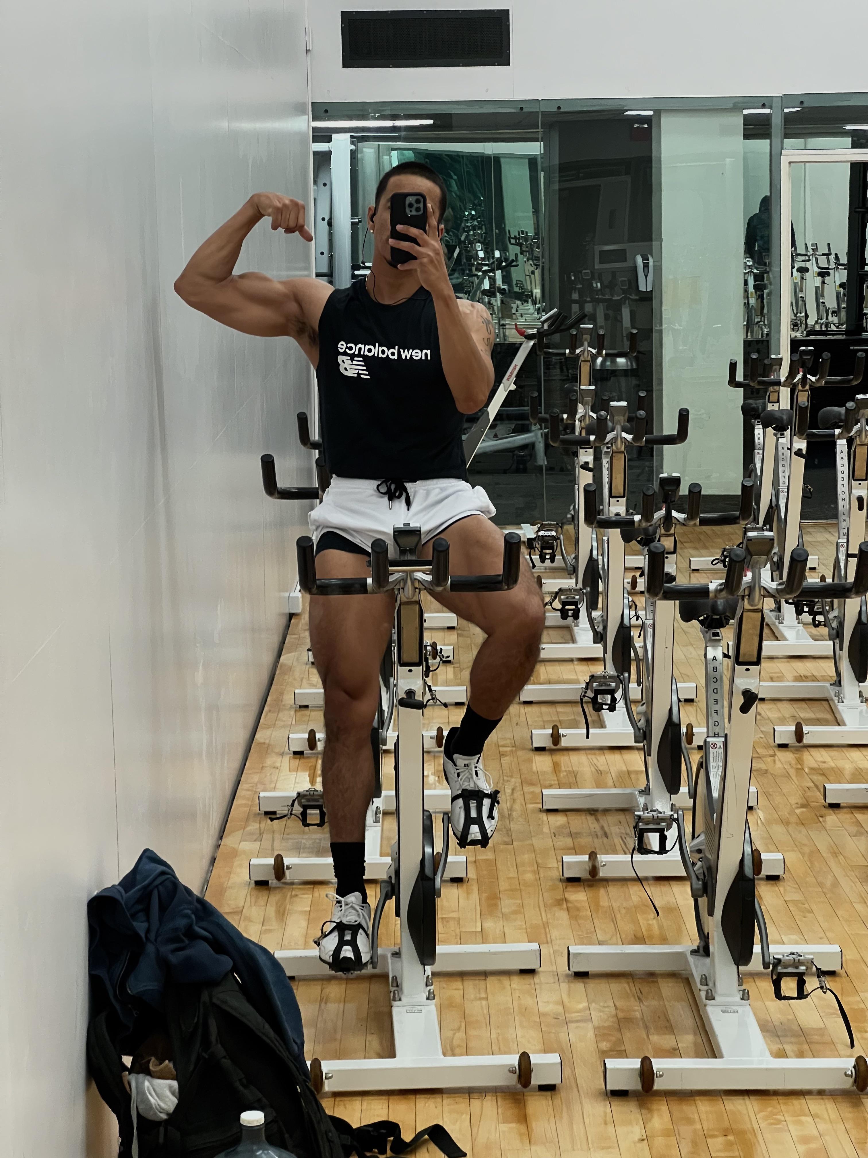 Have your cash master dressing up in the best gym gear | Scrolller