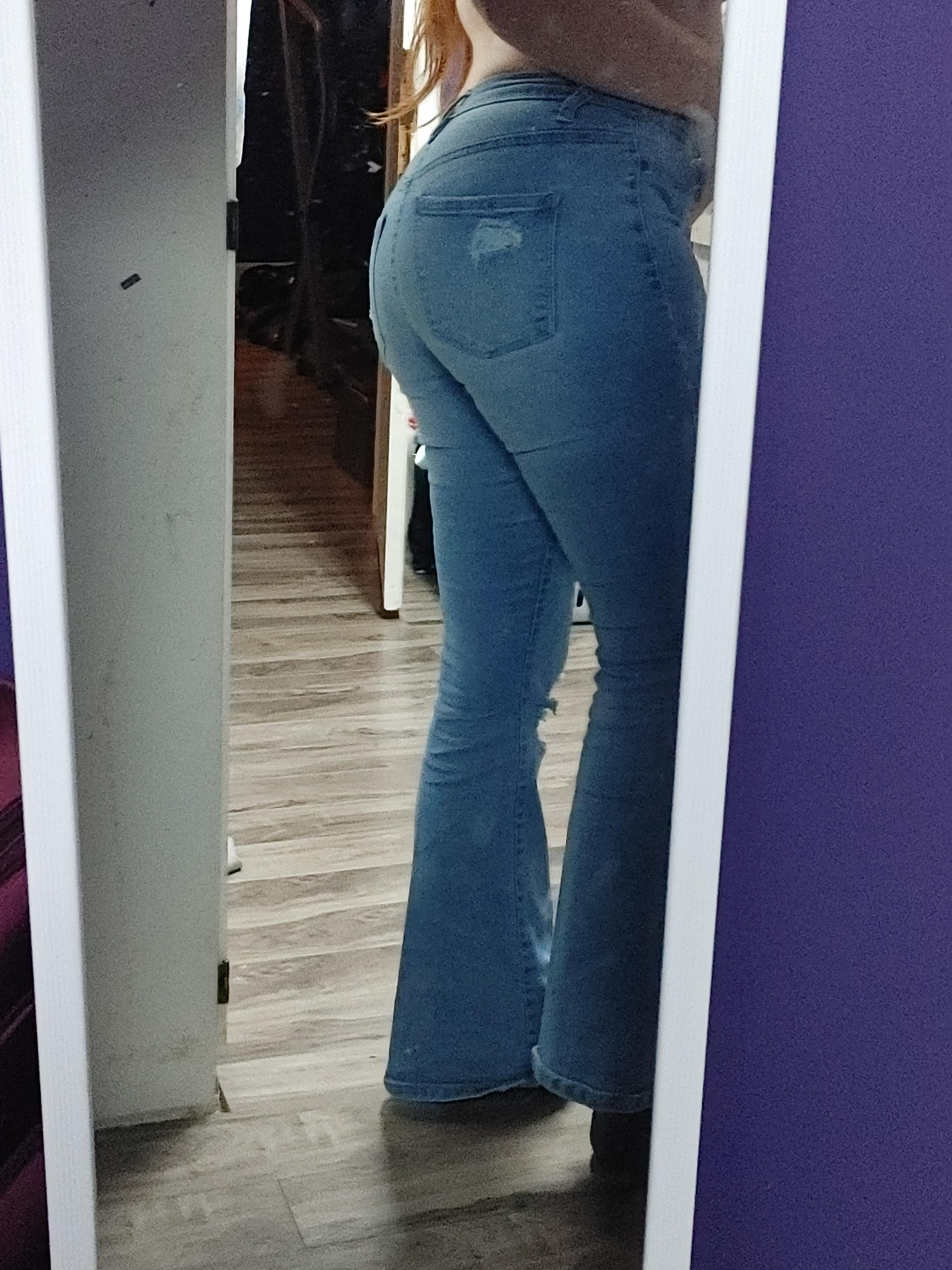 having a good butt day over here | Scrolller