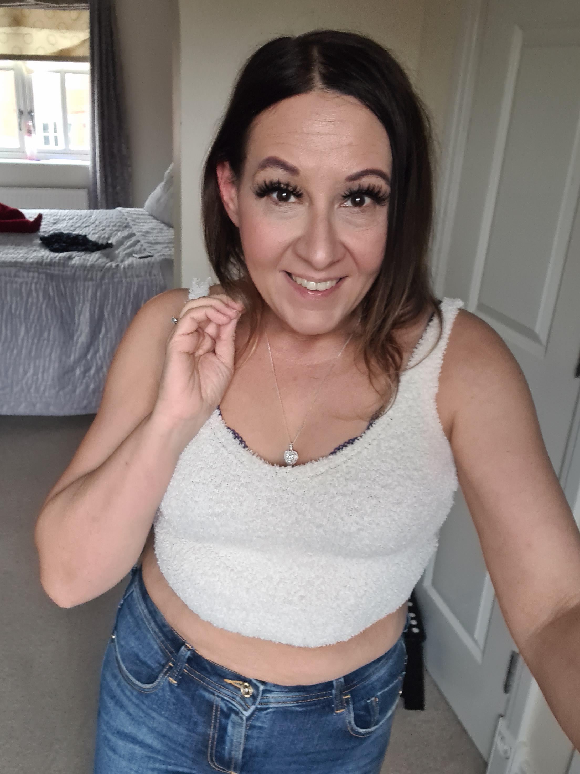 Hello boys - I'm Milly | Scrolller