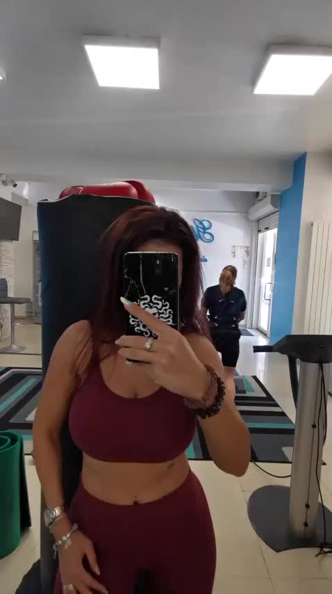 Hello i'm your new naughty PT | Scrolller