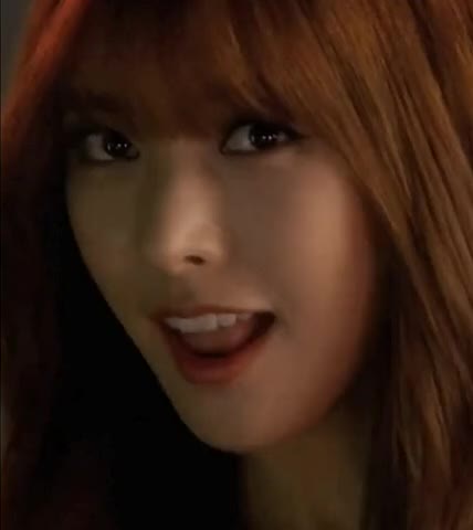 HELLOVENUS Lime | Scrolller