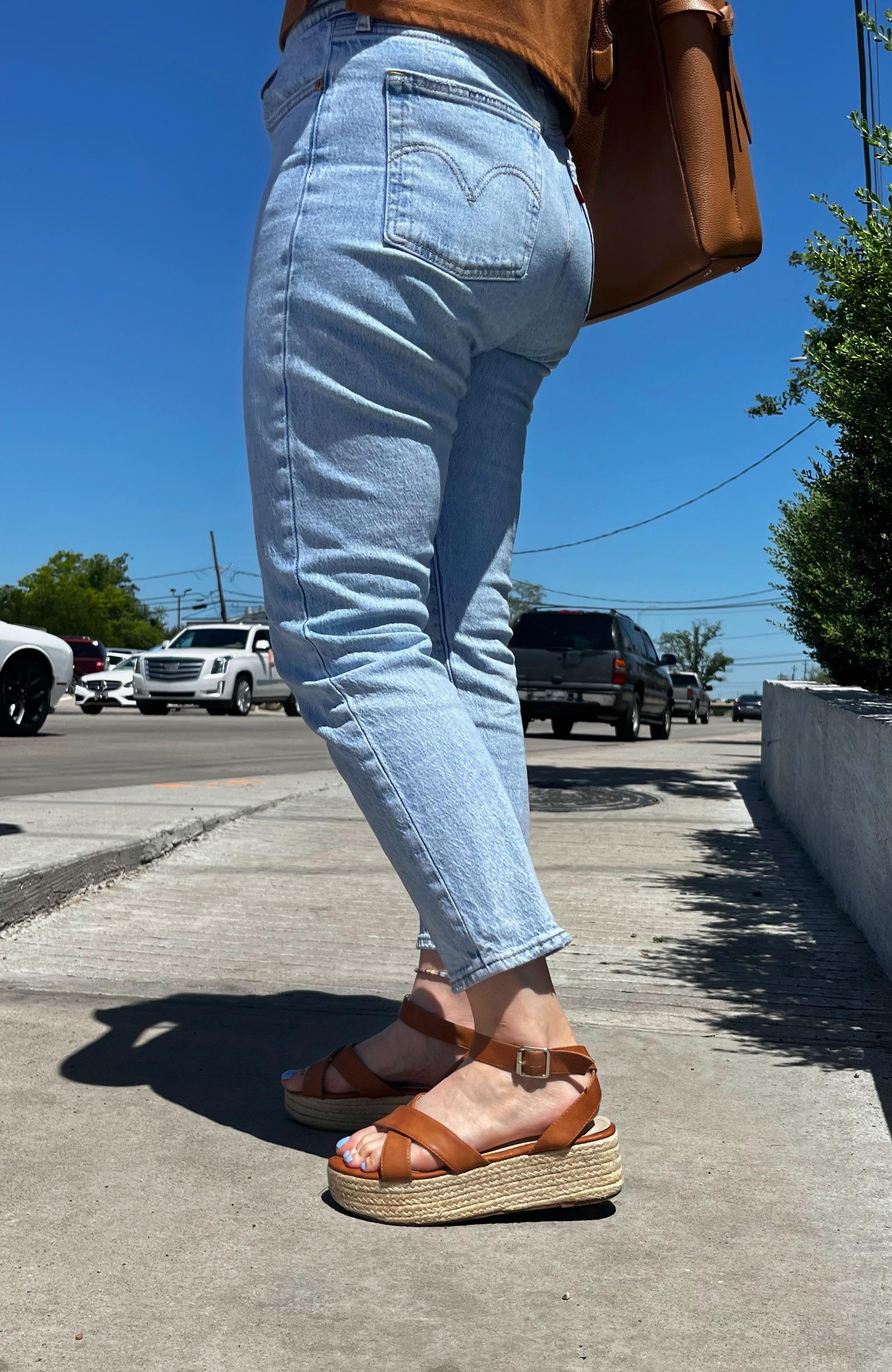 Help a lady cross the street? | Scrolller