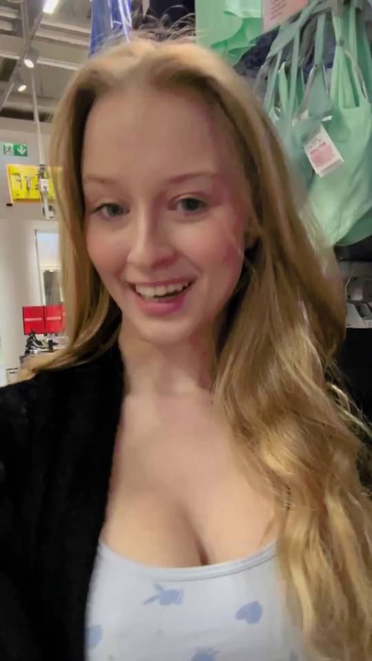 Help me pick some new clothes ;) | Scrolller Help me pick some new clothes ;) | Scrolller