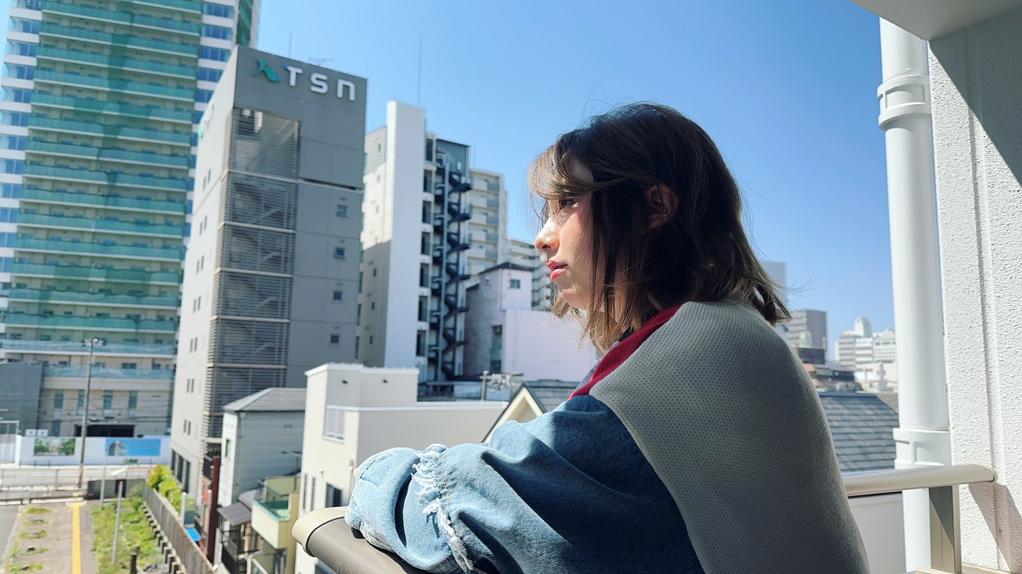 Her side profile is divine | Scrolller