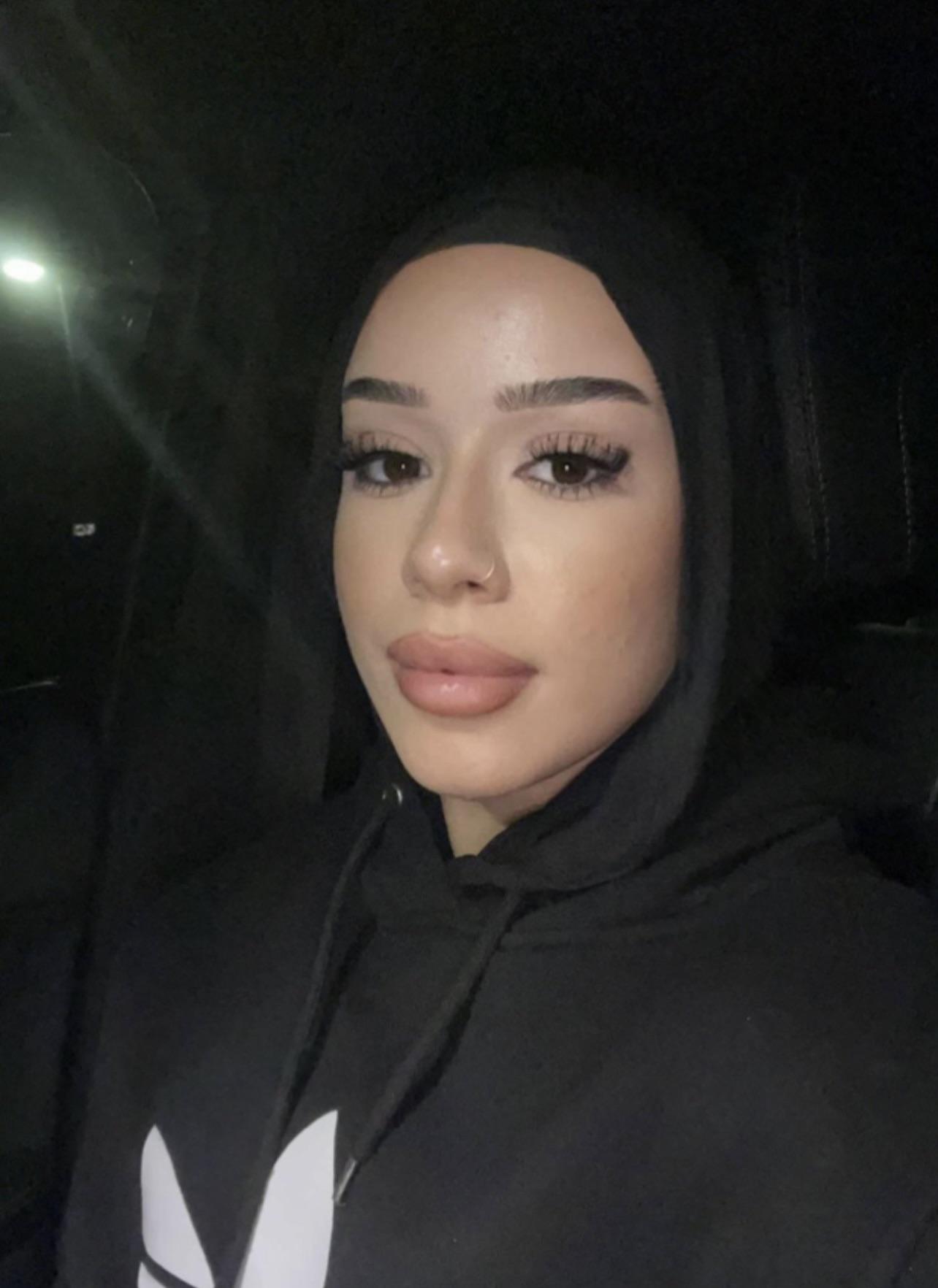 Hijabi Scrolller