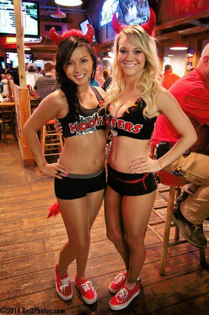 Hooters devils | Scrolller