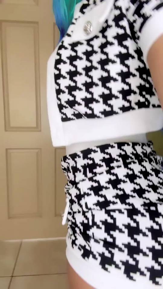 Hope this puts a smile on your face | Scrolller