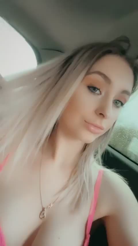 Hopefully the taxi drivers day was a little better by getting my titties out | Scrolller