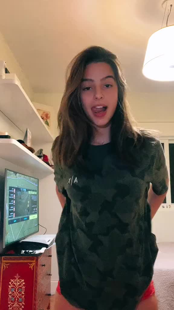 Hot TikTok from her 2nd account | Scrolller