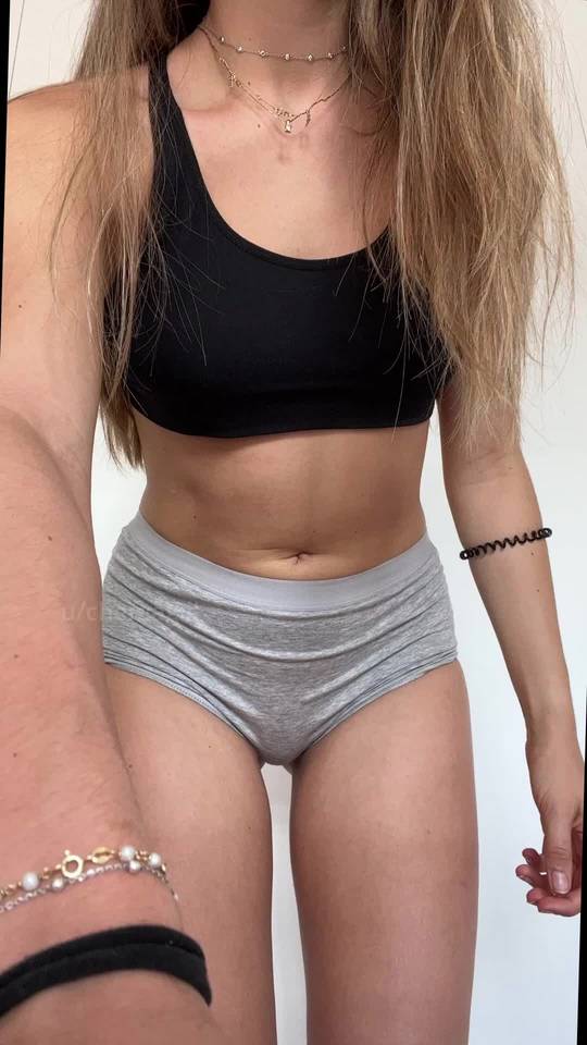 How am I shaking it? I hope good enough to get you super hard | Scrolller