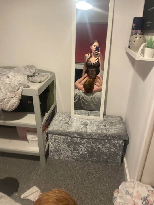 How do we look? | Scrolller