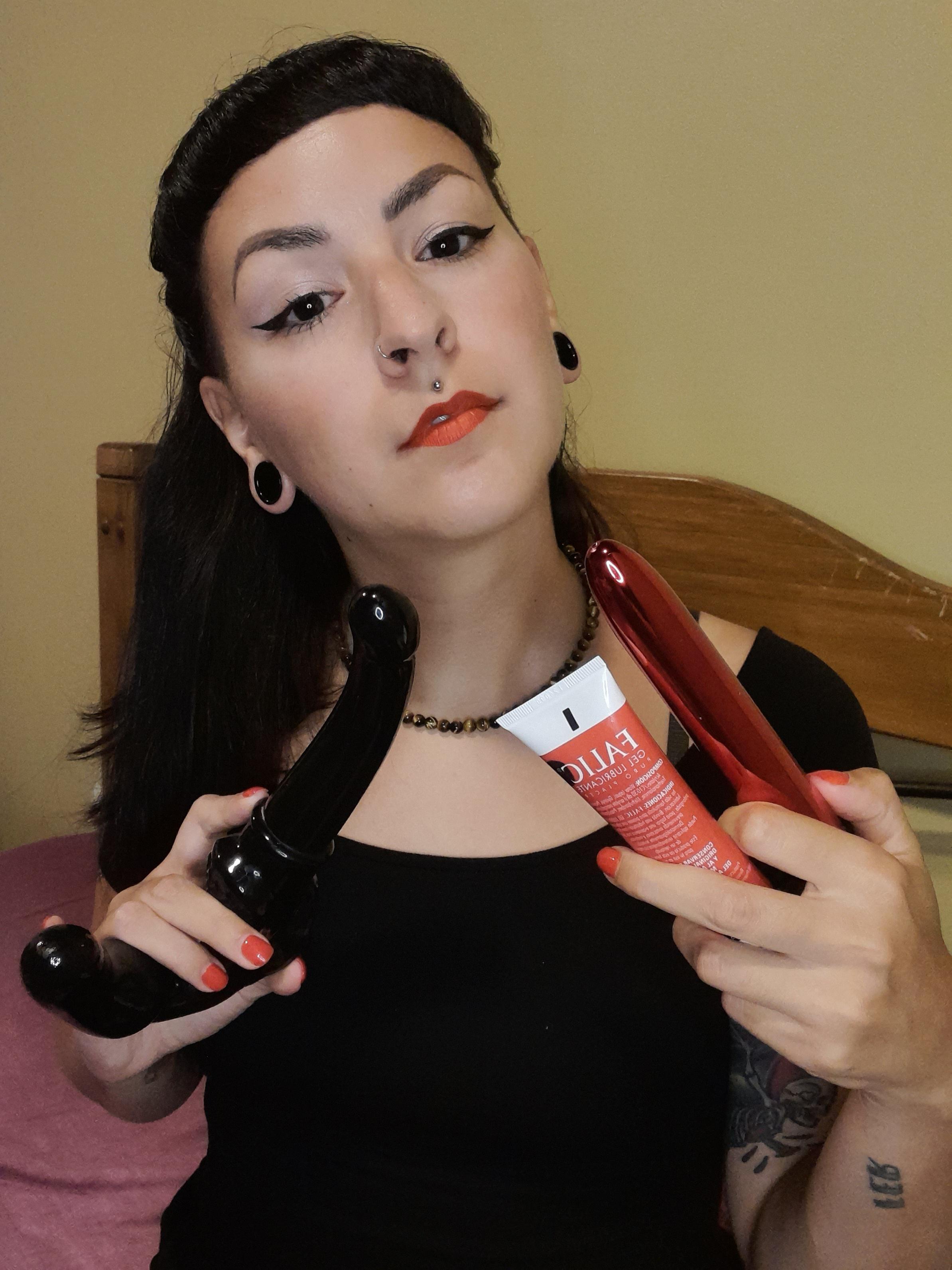 I am armed and dangerous. I'm waiting for you loser | Scrolller