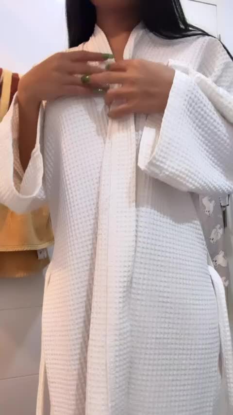 I bet your BWC get rock hard when he saw me | Scrolller