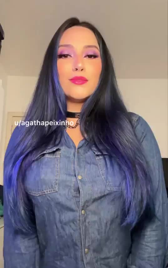 I brought two big gifts | Scrolller