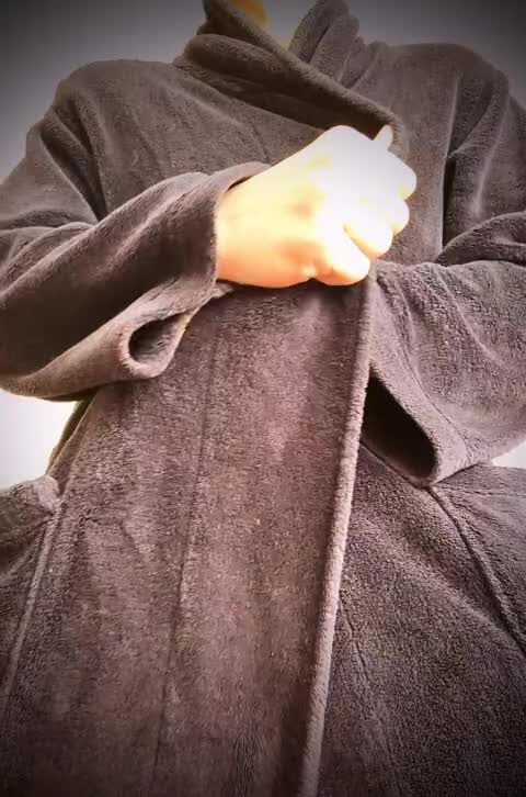 I got a huge surprise for you behind my robe!.. Now cum and get it! 🍆👀 | Scrolller